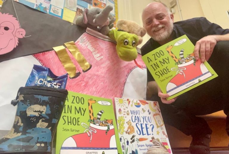 Old MacDonald Had a Zoo – on a tour of Barnet libraries – Jason Korsner
